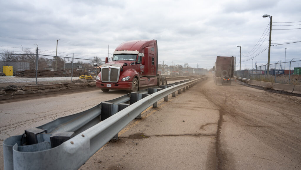 Detroit Intermodal Freight Terminal upgrades to cut pollution, noise ...