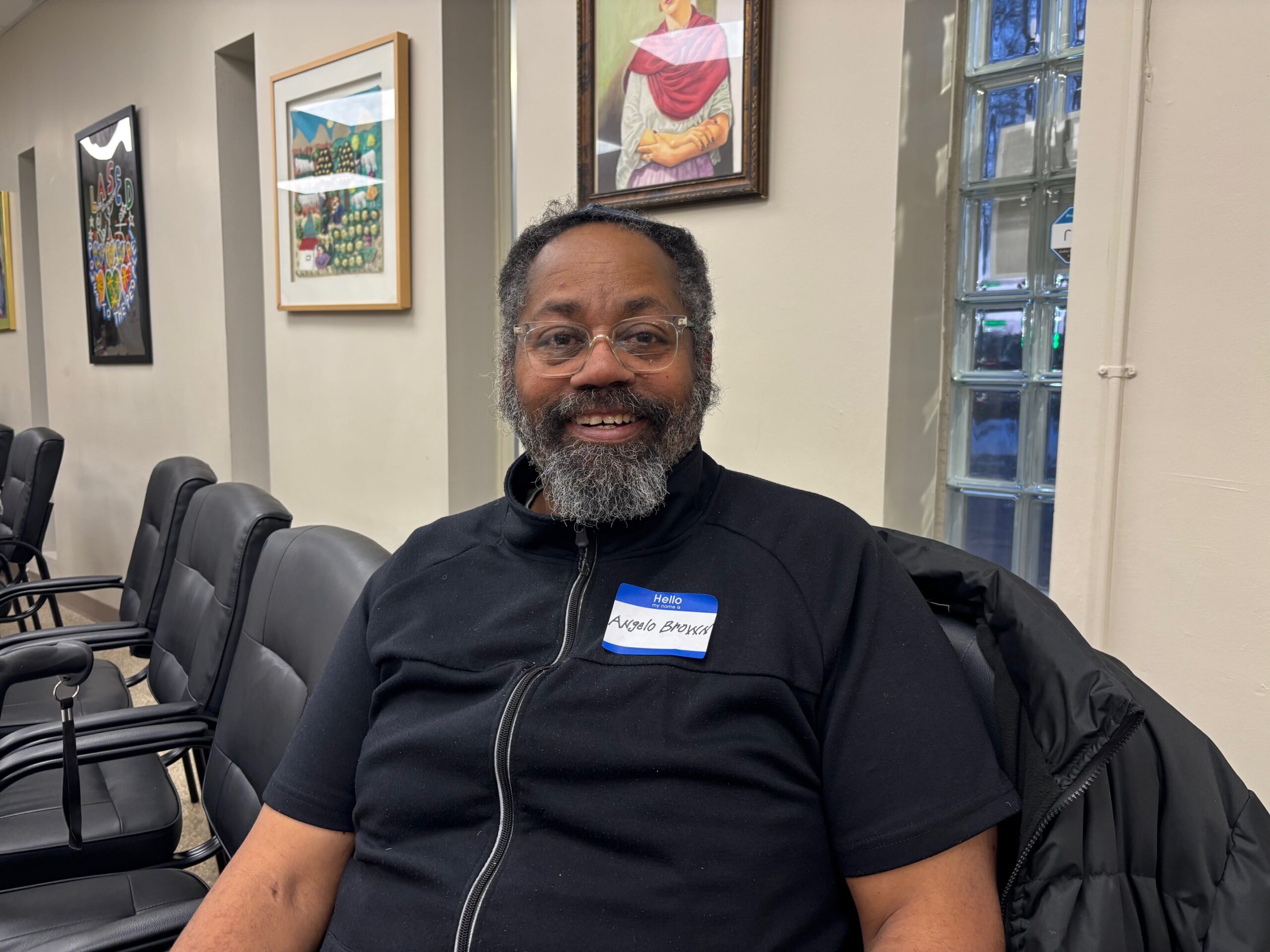 Detroiter says winter heat bill 'devastating' at DTE listening session ...