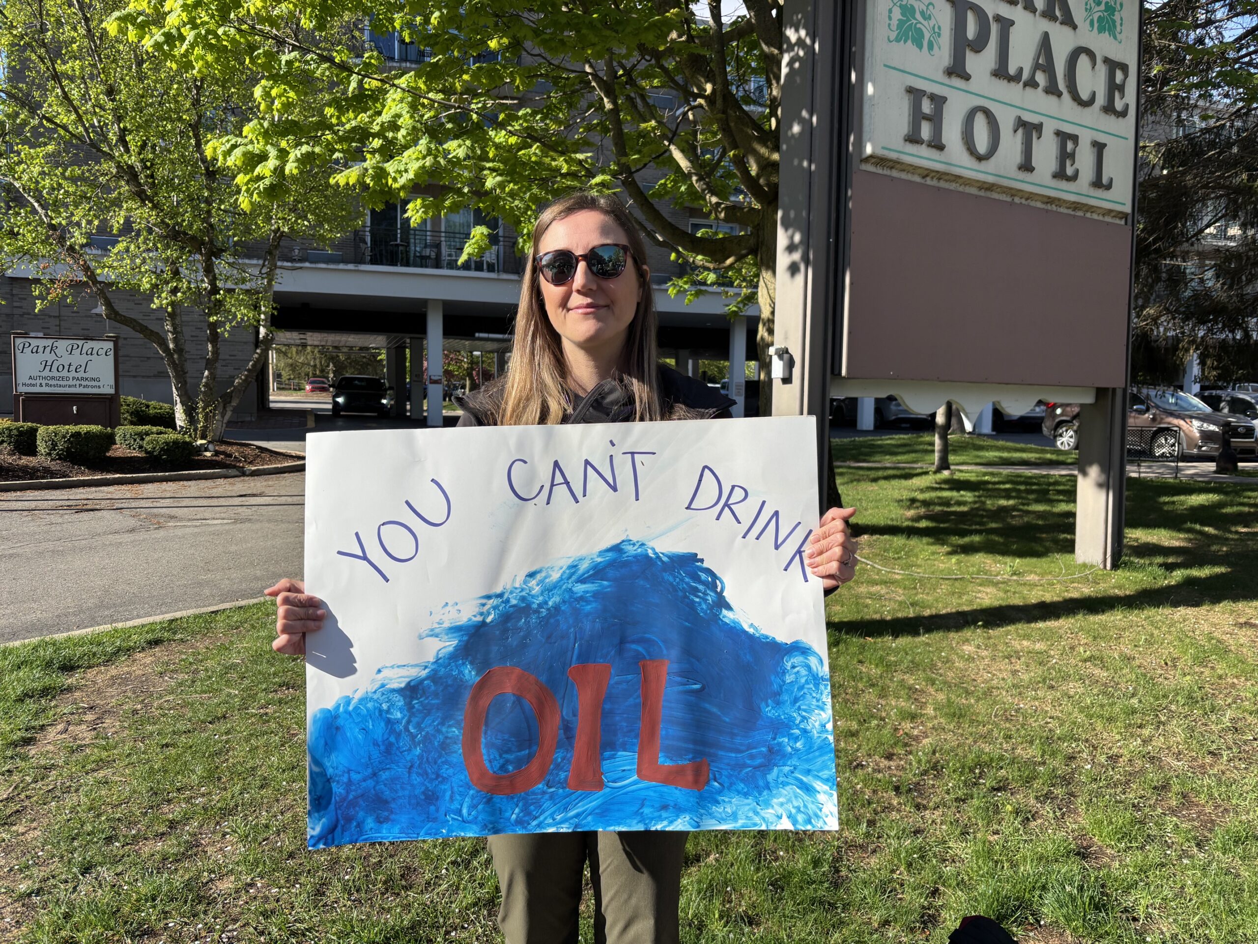 Line 5 protesters picket Michigan drinking water conference